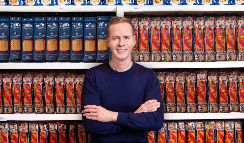 O salário de Kenneth Pope na mira dos credores de Starbucks e Subway