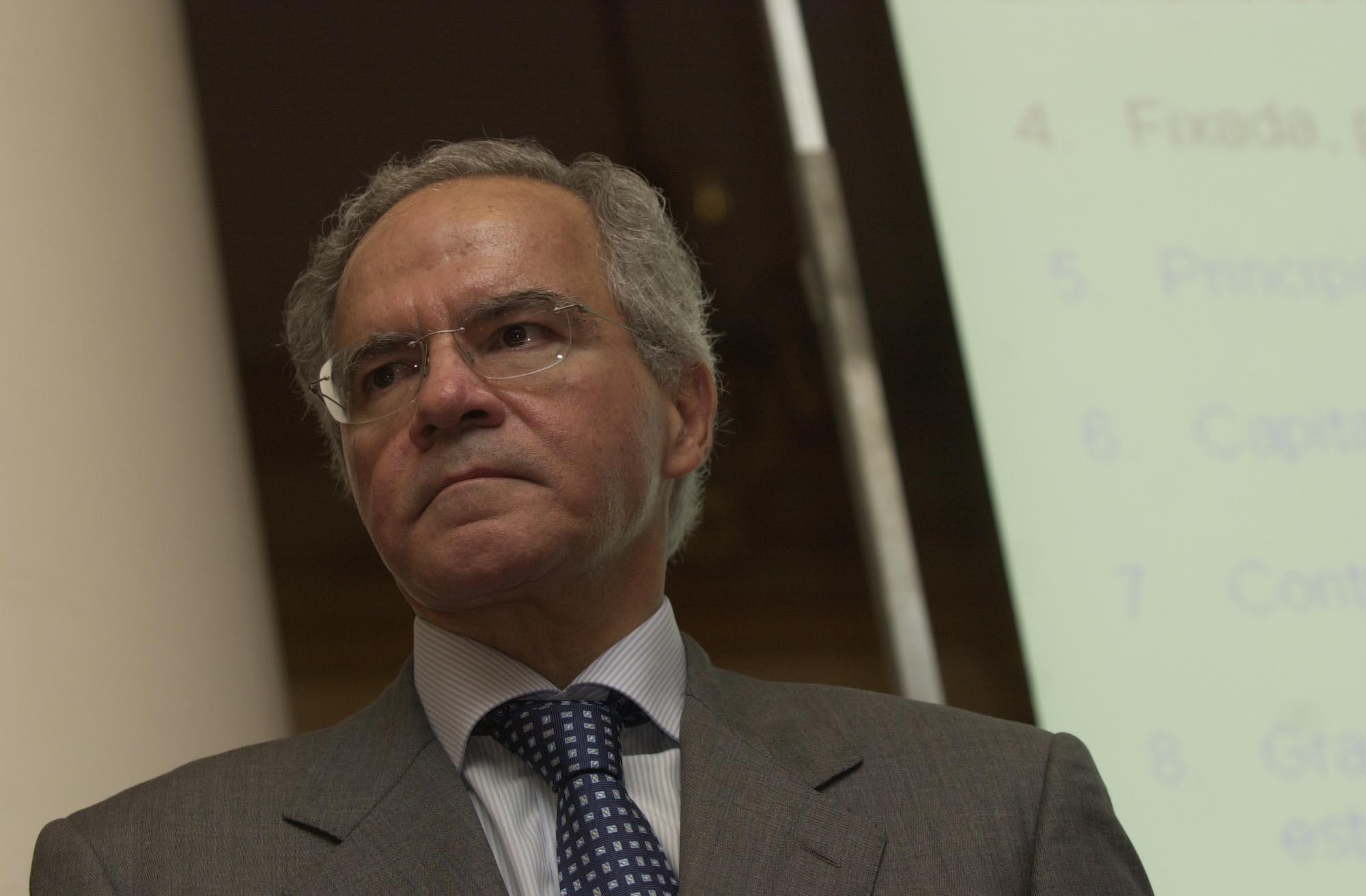 Nelson Tanure diz que foi surpreendido por PF e nega sociedade com Master