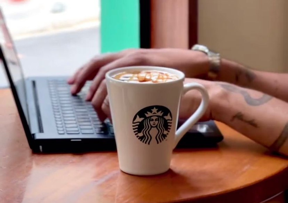 O salário de Kenneth Pope na mira dos credores de Starbucks e Subway